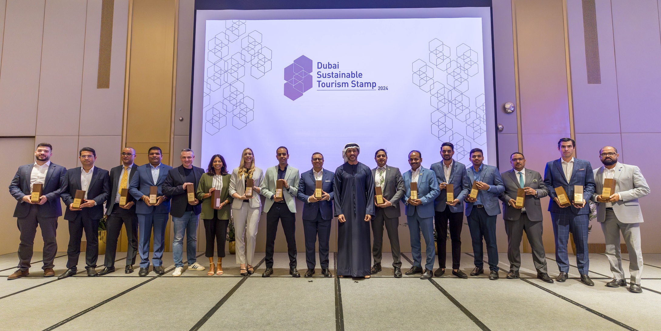 Dubai Department of Economy and Tourism recognises 153 hotels with ...