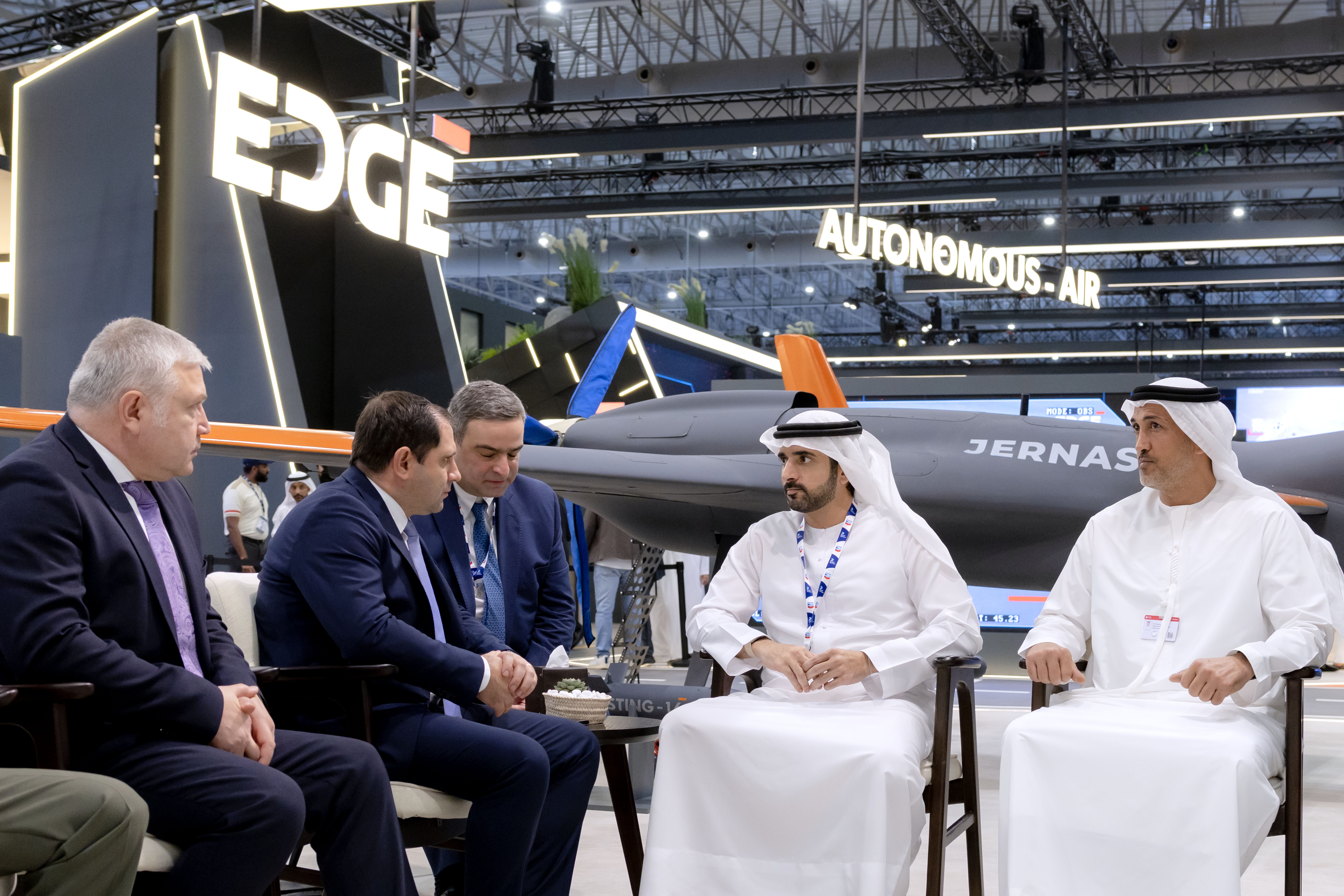 Hamdan bin Mohammed meets with the Armenian Defence Minister on the ...