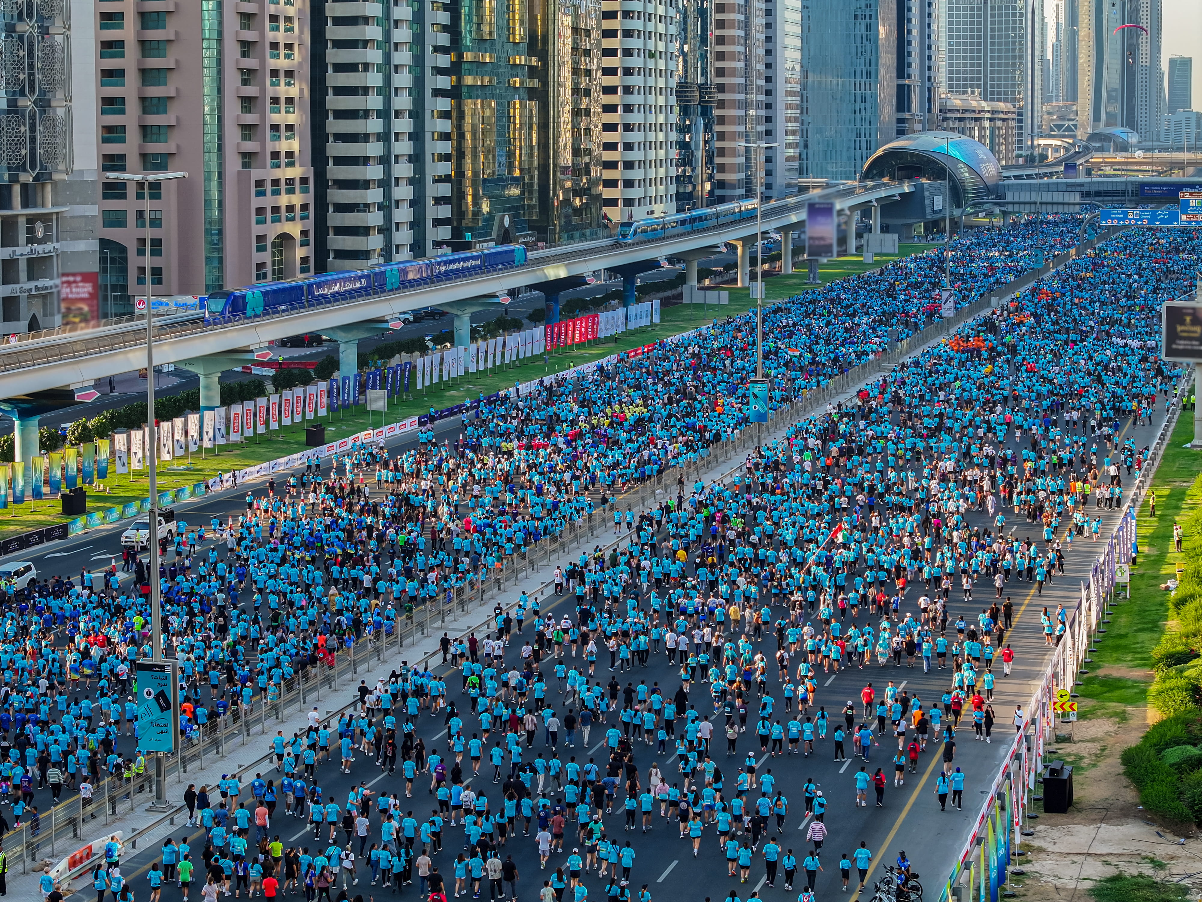 Over 300000 athletes descend on Sheikh Zayed Road for Dubai Run 2025